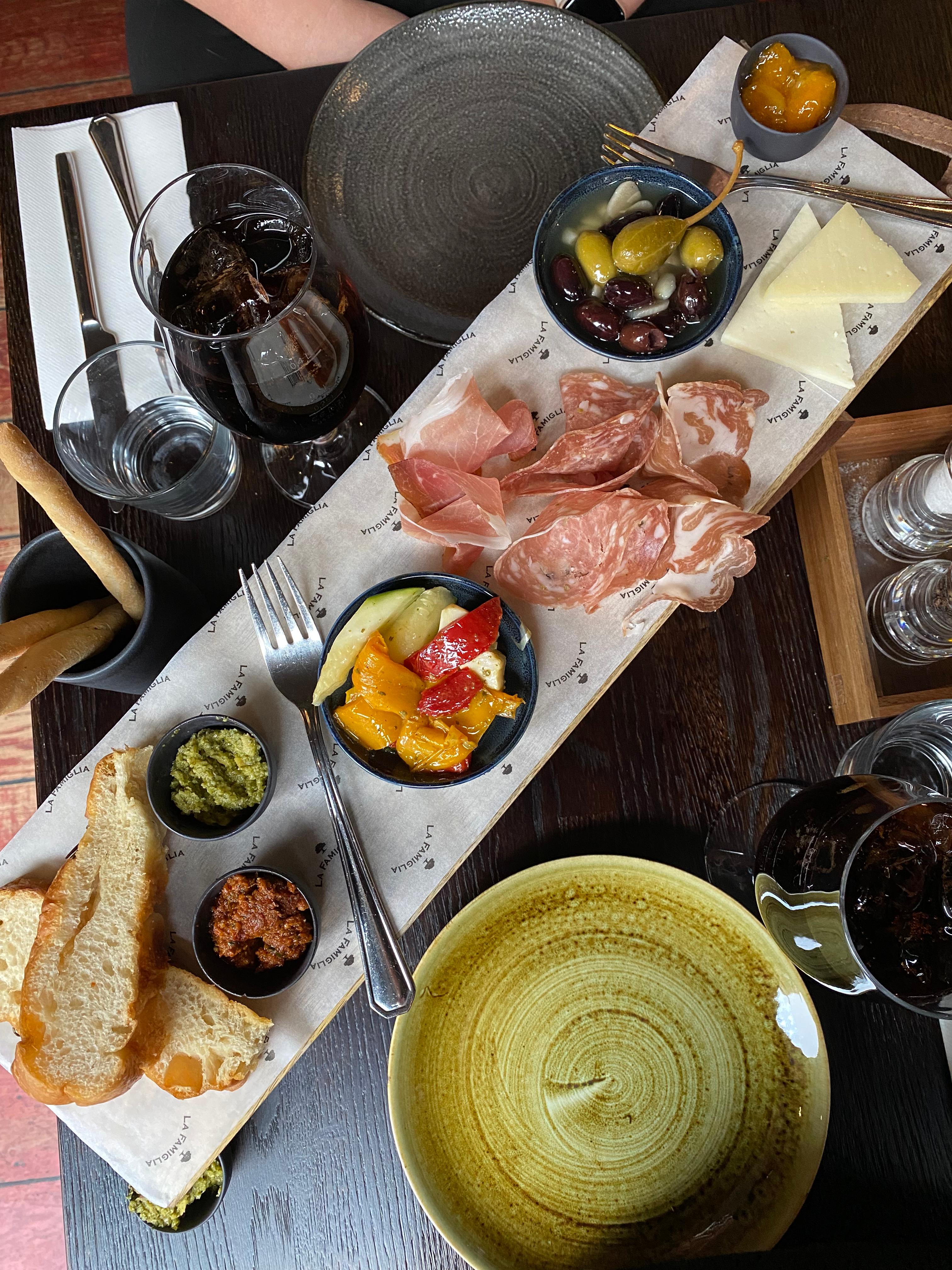 La Famiglia x Boksi campaign highlight